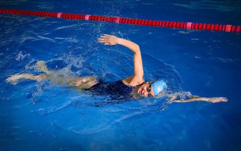 Natation : je m’essouffle vite en faisant du crawl